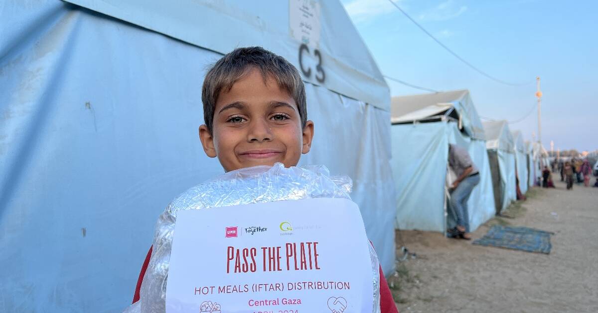 Gaza – A time to love. A time to truck in supplies! | Questscope
